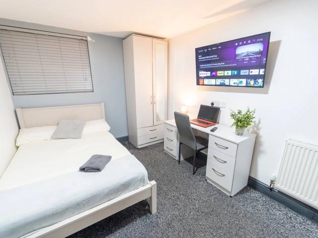 Room at Bournbrook Road, Birmingham