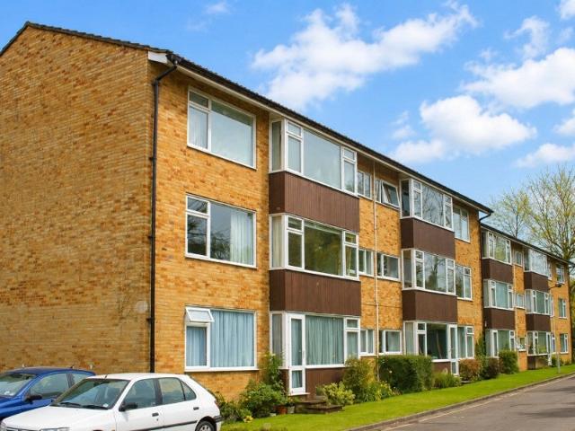 Room at Boxgrove Road, Guildford