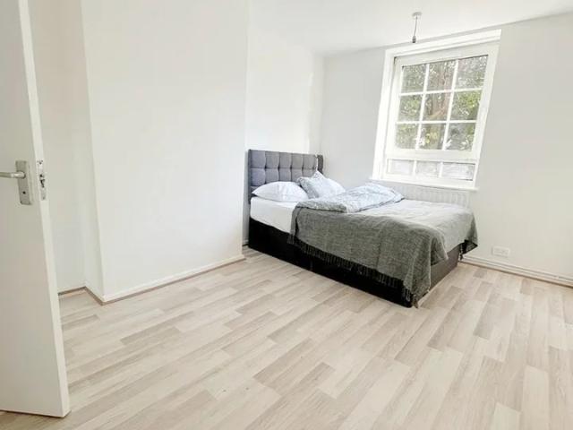 Room at Boyd Street, Greater London