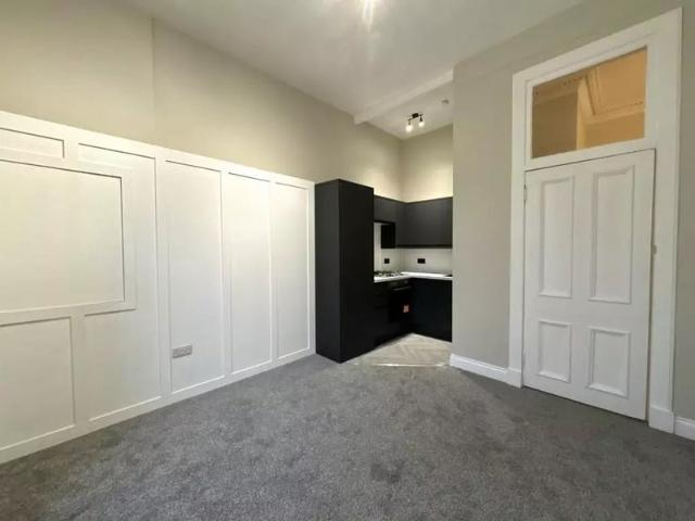 Room at Brand Street, Glasgow