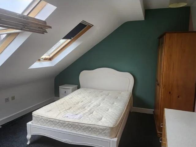 Room at Brandreth Close, Sheffield