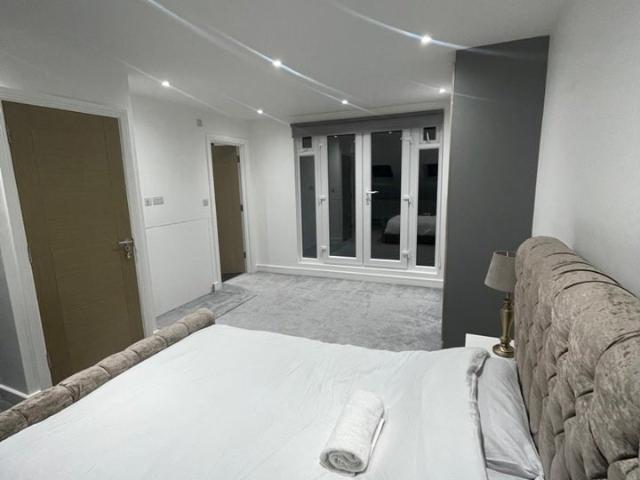 Room at Branksome Way, Greater London