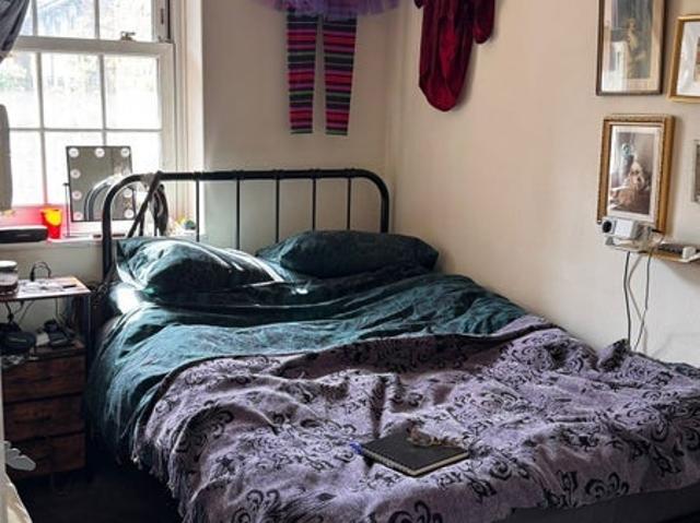 Room at Brady Street, Greater London
