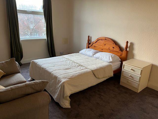 Room at Bradford Road, Wakefield
