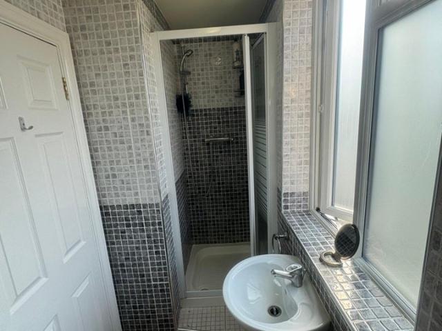 Room at Braemar Avenue, Greater London