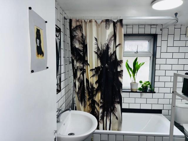 Room at Braemar Road, Greater London