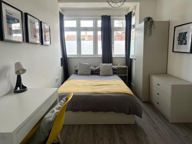 Room at Braeside Road, Greater London