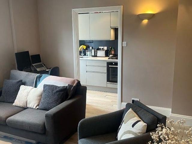 Room at Brailsford Road, Greater London