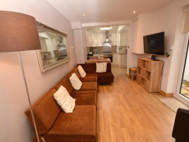 Room at Brailsford Road, Manchester