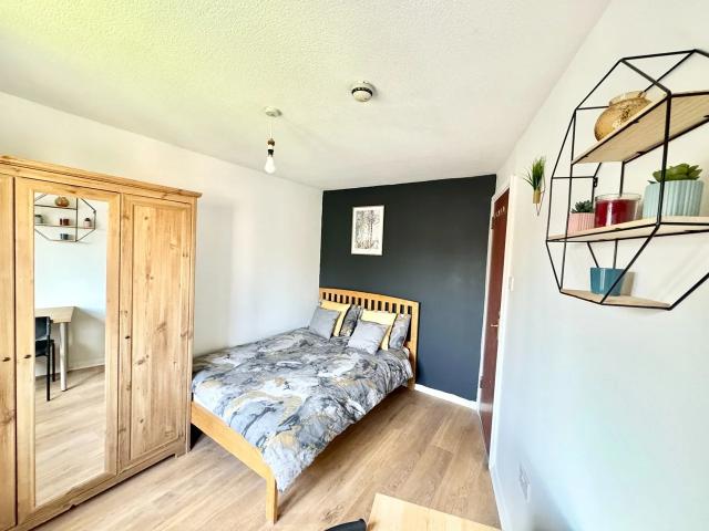 Room at Bray Crescent, Greater London