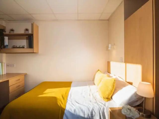 Room at Brayford Wharf East, Lincoln