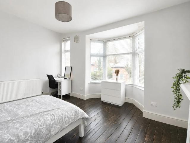 Room at Brazil Street, Leicester