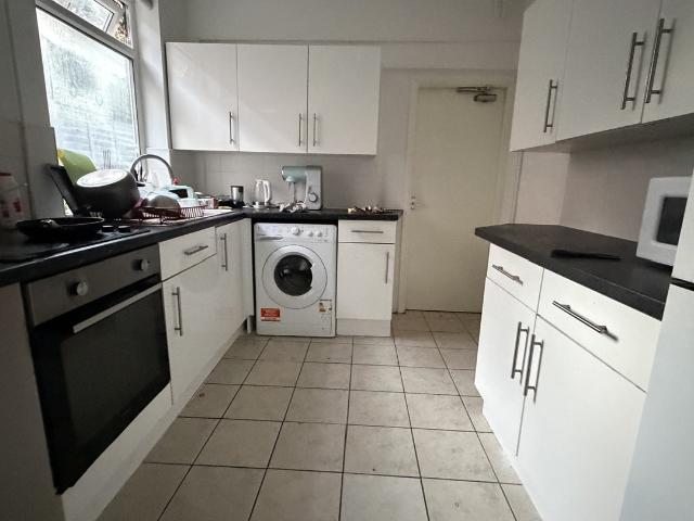 Room at Brazil Street, Leicester