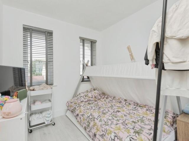 Room at Bremner Close, Swanley