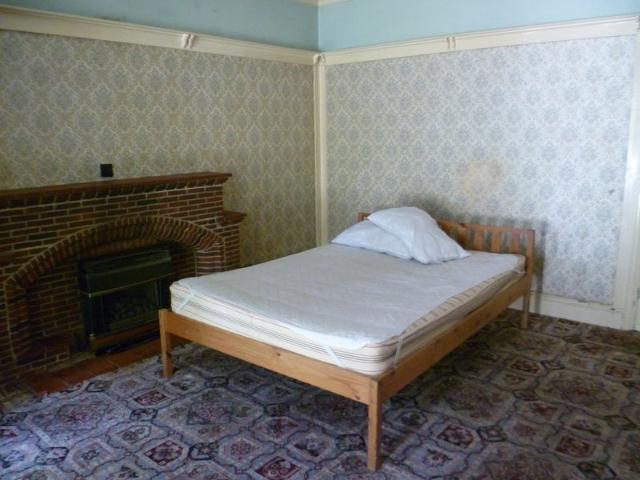 Room at Brecon Road, Birmingham