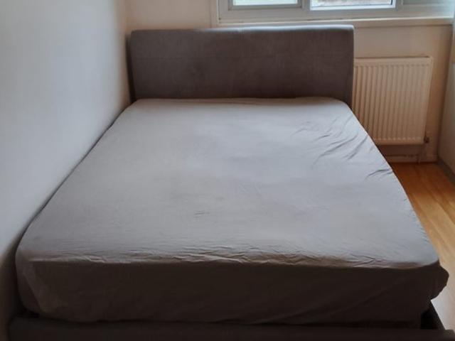 Room at Breezehurst Drive, Crawley
