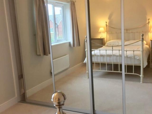 Room at Breedon Drive, Quarrendon