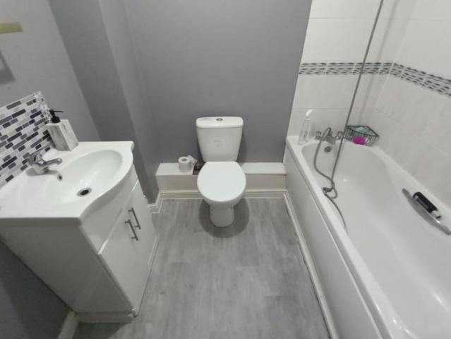 Room at bridge with lifts, Slough