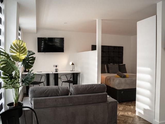 Room at Bridge Street, Birmingham