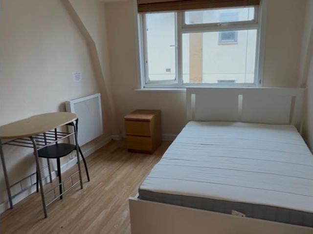 Room at Bridge Street, Derby
