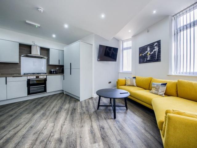Room at Bridge Street, Newcastle under Lyme
