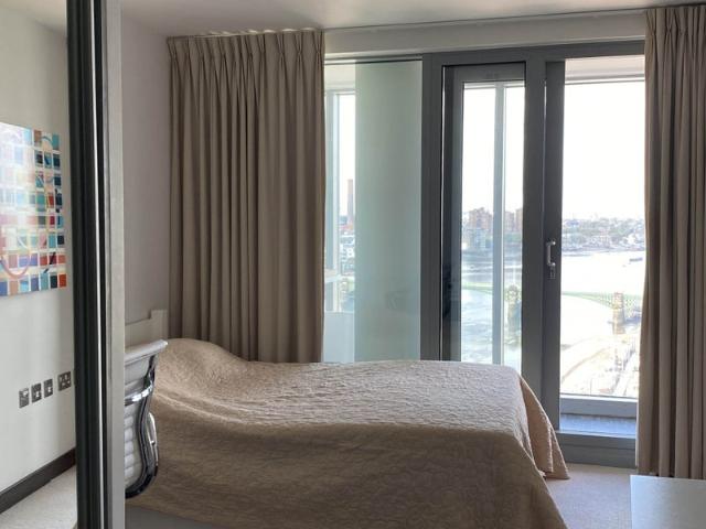 Room at Bridges Court, Greater London