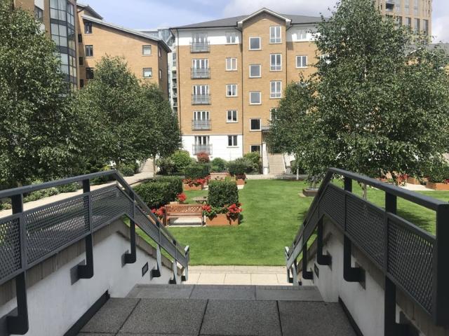 Room at Bridges Court, Greater London