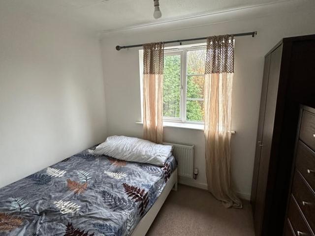 Room at Bridges View, Gateshead