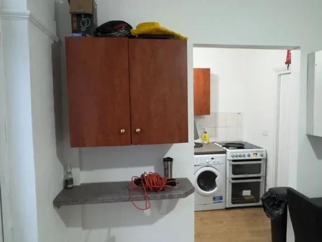 Room at Bridgewater Road, Greater London