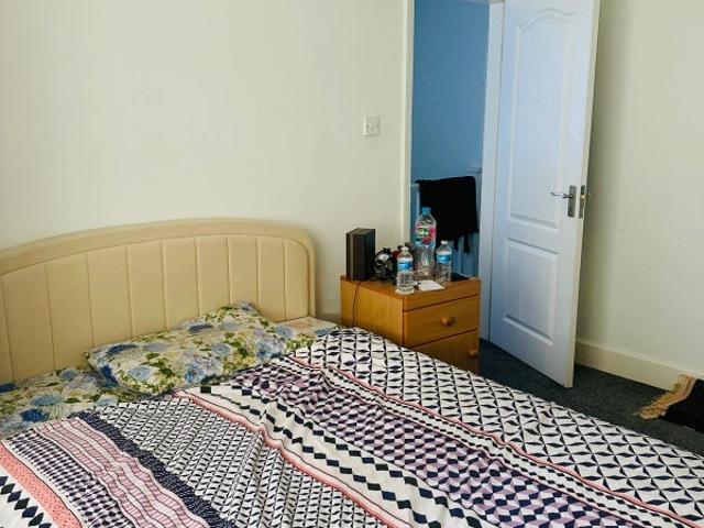 Room at Bridle Lane, Walsall