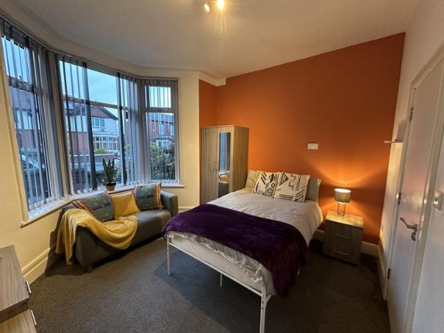 Room at Brighton Avenue, Bolton