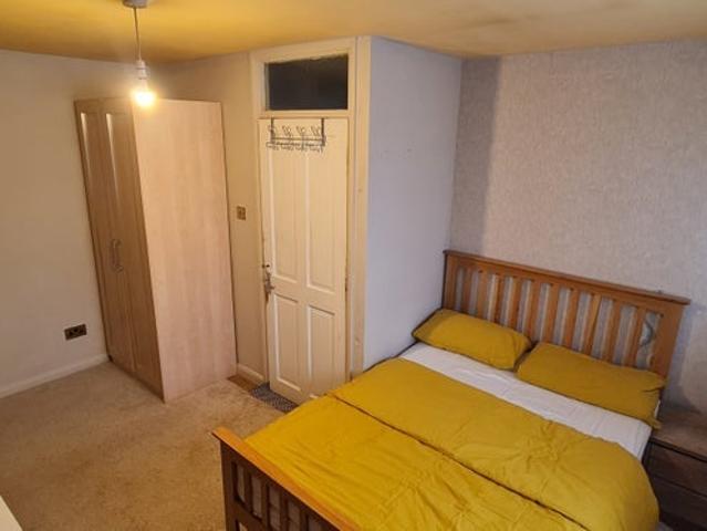 Room at Brighton Road, Birmingham