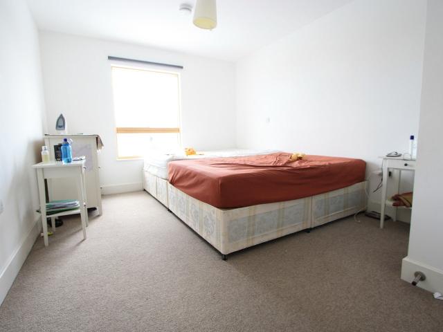 Room at Brighton Road, Greater London