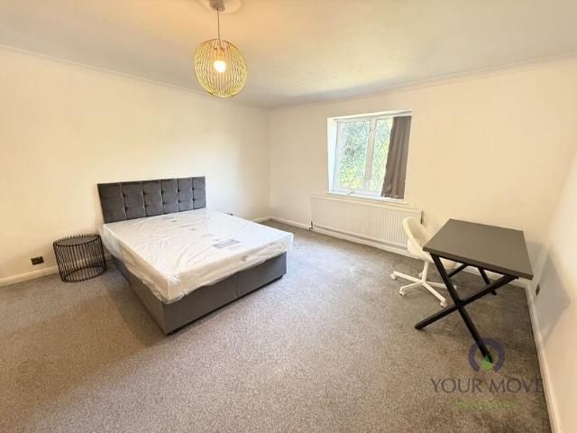 Room at Brighton Road, Reigate and Banstead