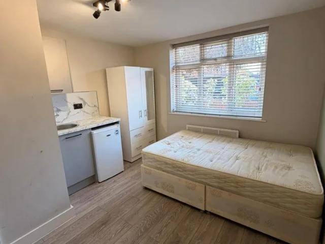 Room at Brightside Avenue, Borough of Spelthorne