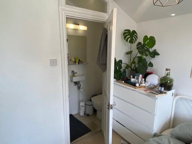 Room at Brightwell Crescent, Greater London