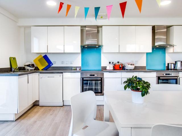Room at Bristol Road, Birmingham