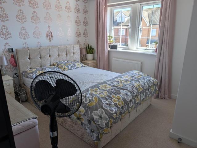 Room at Britten Avenue, Basildon