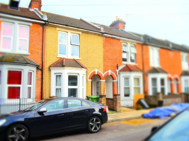 Room at Britannia Road North, Portsmouth