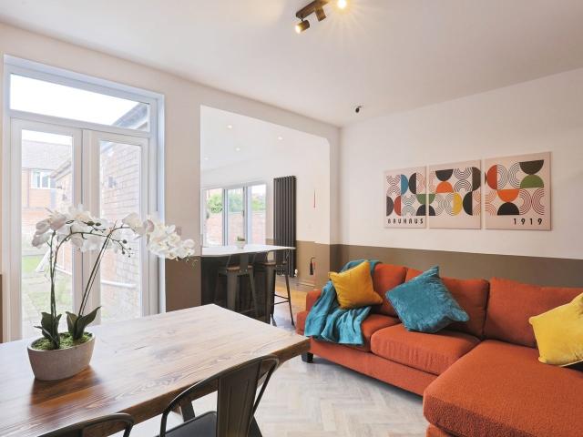 Room at Bromyard Road, Worcester