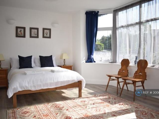 Room at Brompton Avenue, Colwyn Bay