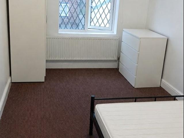 Room at Brooke Street, Dudley