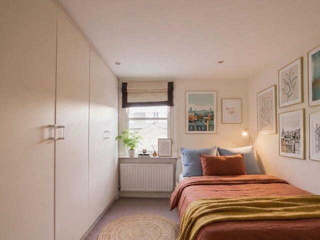 Room at Brookville Road, Greater London