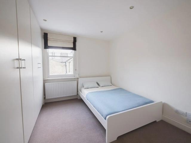 Room at Brookville Road, Greater London