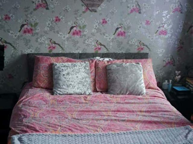 Room at Broomdashers Road, Crawley