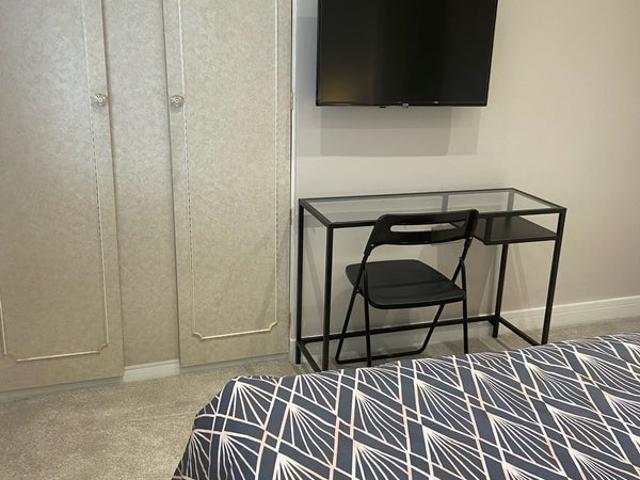 Room at Broomdashers Road, Crawley