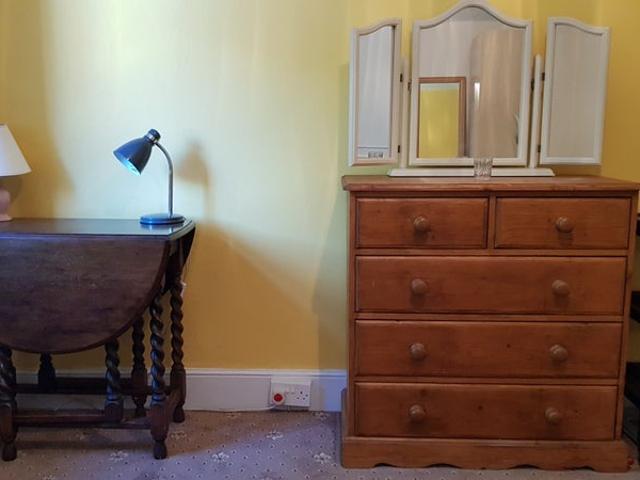 Room at Broomhall Road, Sheffield
