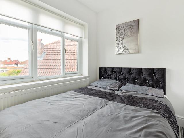 Room at Broad Walk, Greater London