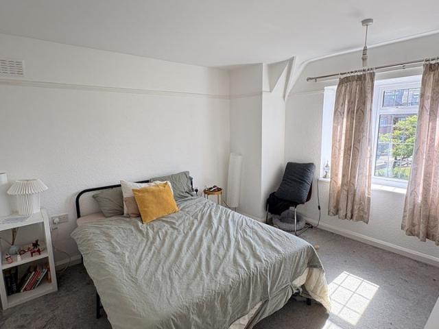 Room at Broadbridge Close, Greater London