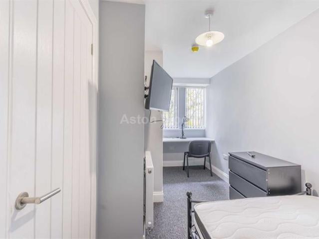 Room at Broadgate, Broxtowe